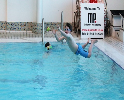 Cricket Diving Course - with MP Sports Academy | Thame Hub