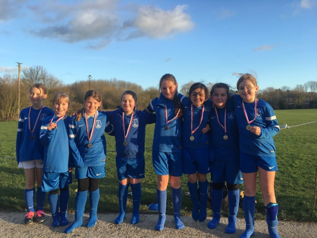 Tetsworth Primary School girls finish a valiant second in the Thame ...