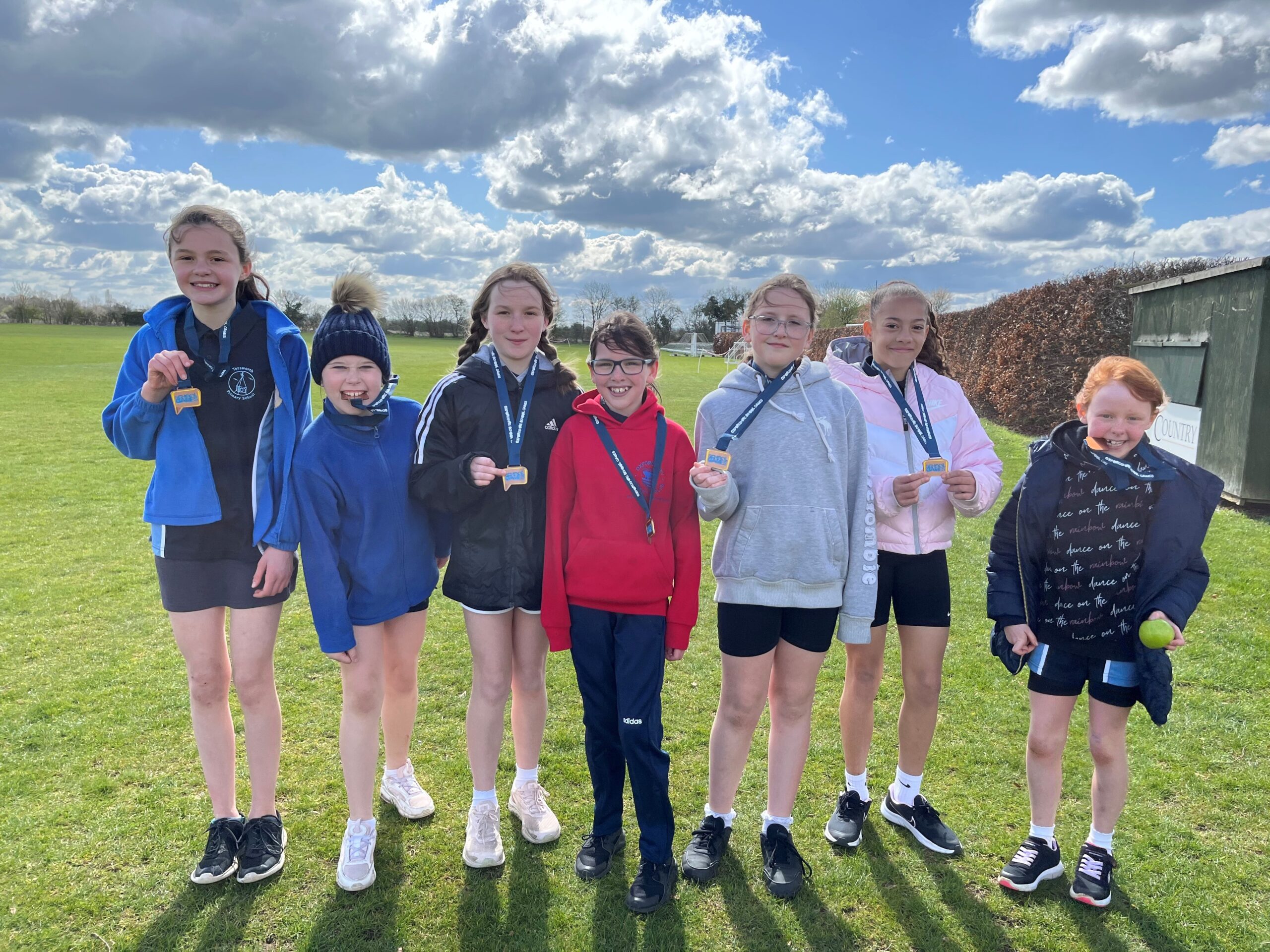 Tetsworth Primary's Year 5/6 Girls' Cross Country Team Crowned 3rd Best ...
