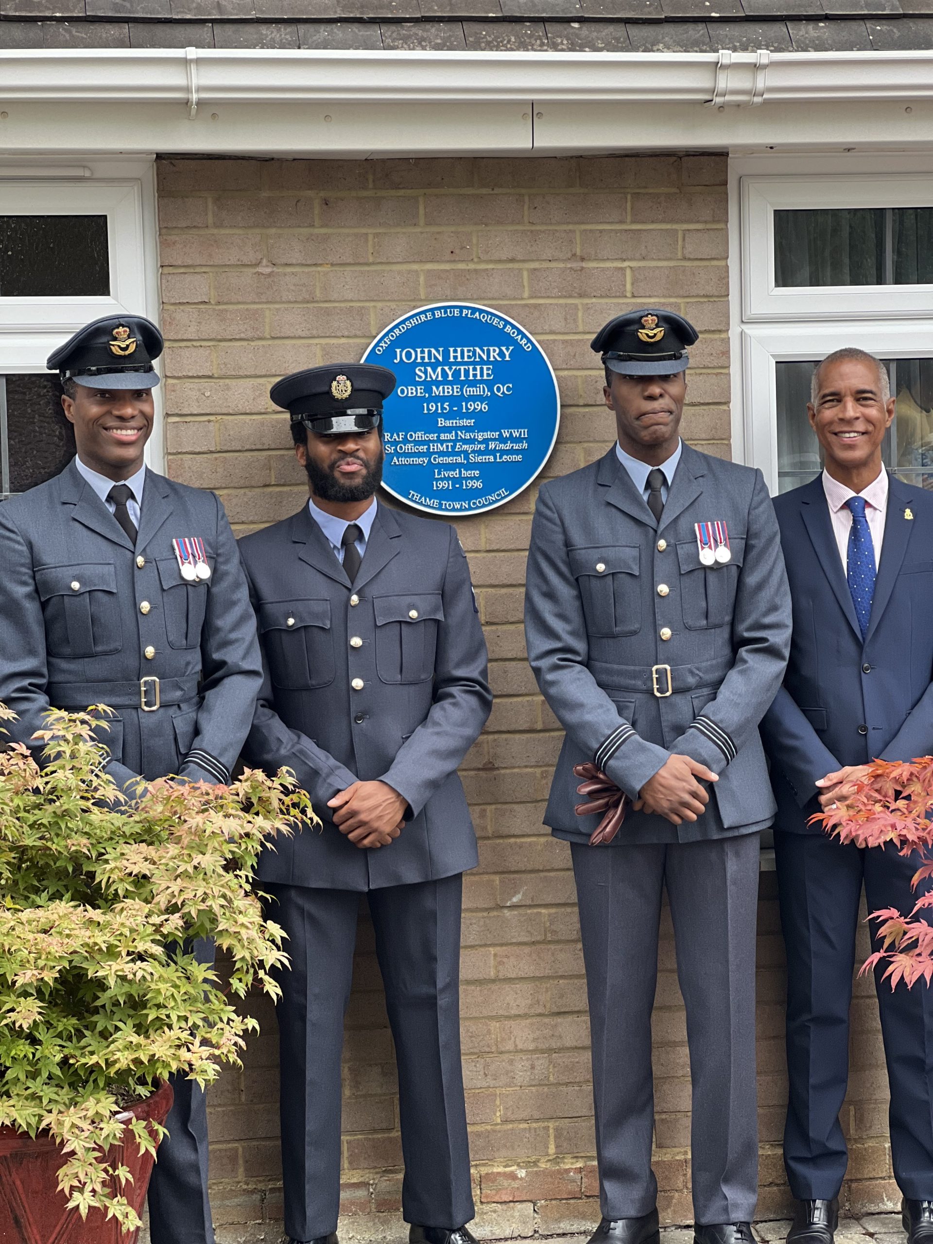 Oxfordshire Blue Plaques - John Henry Smythe OBE, MBE (mil), QC | Thame Hub